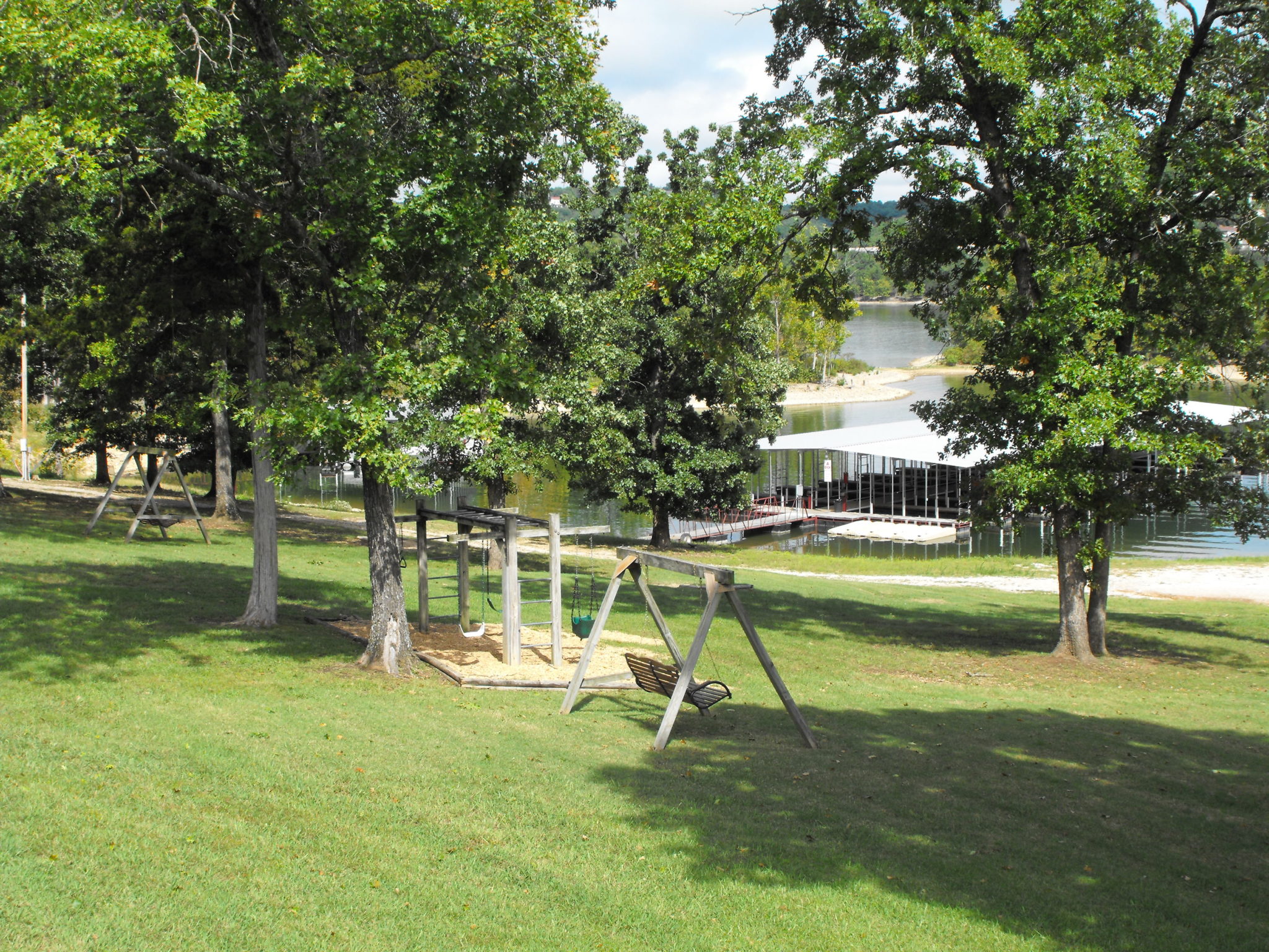 Lake Amenities - Table Rock Resorts at Indian Point